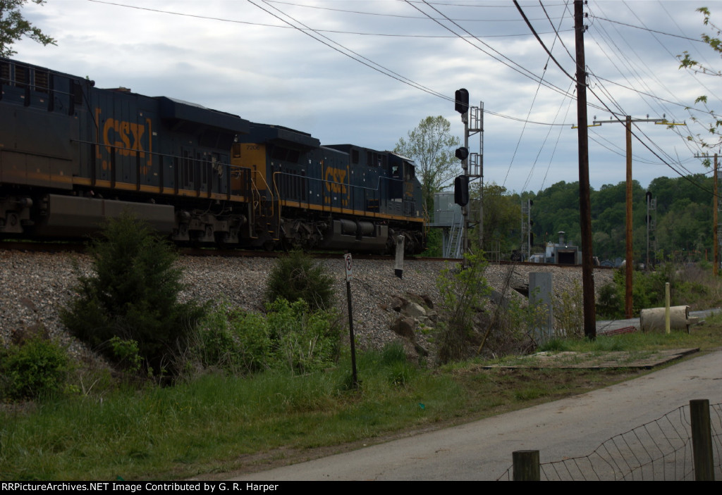 T21726 t the west end of Reusens siding. monopole base and drilling gear
